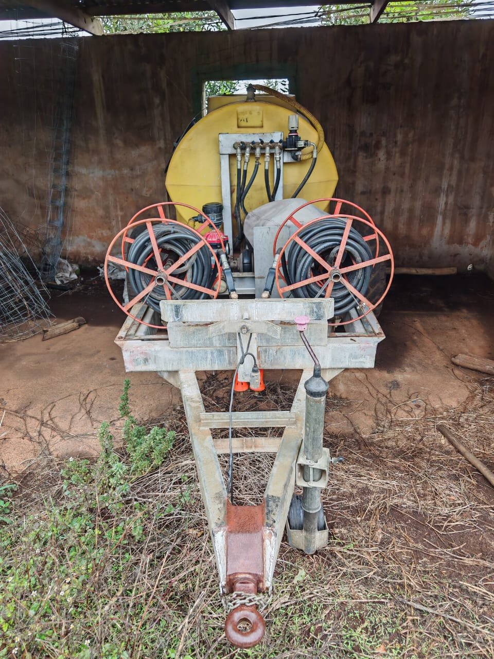 1000 lt Orchard spraying trailer - Borgy's Farm Stuff